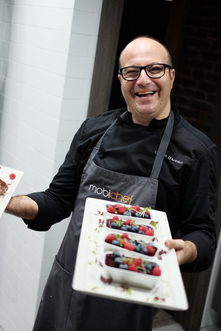 4 Differences Between Home Private Chefs and Traditional Restaurant ...